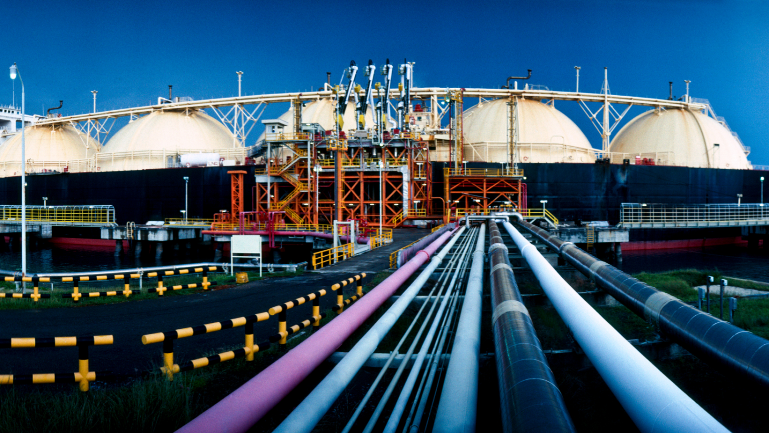 LNG Export Terminals Pose a Growing and Invisible Threat: Air Pollution ...